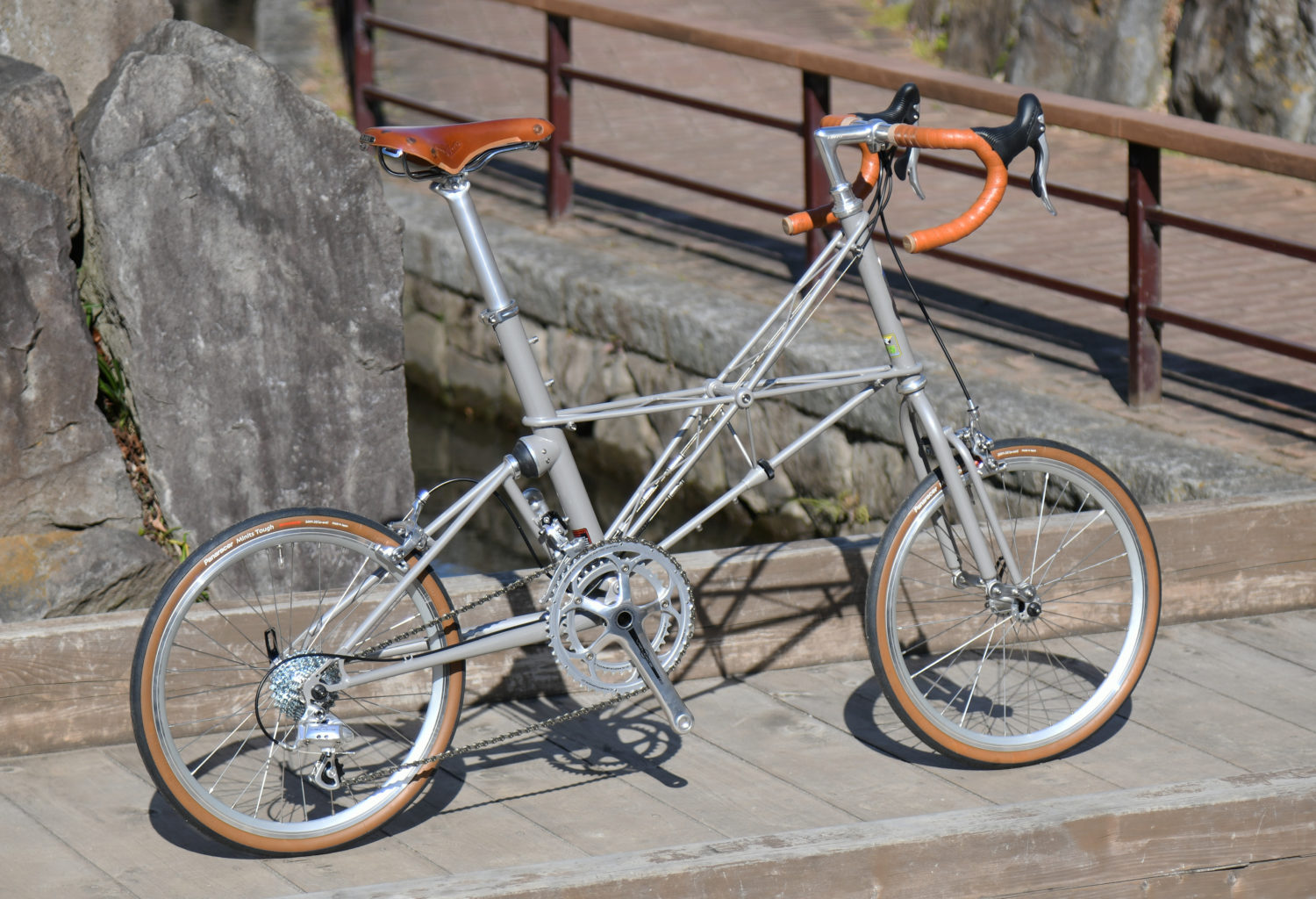 【MOULTON BICYCLE TSR】個性を際立たせるオリジナルカスタム