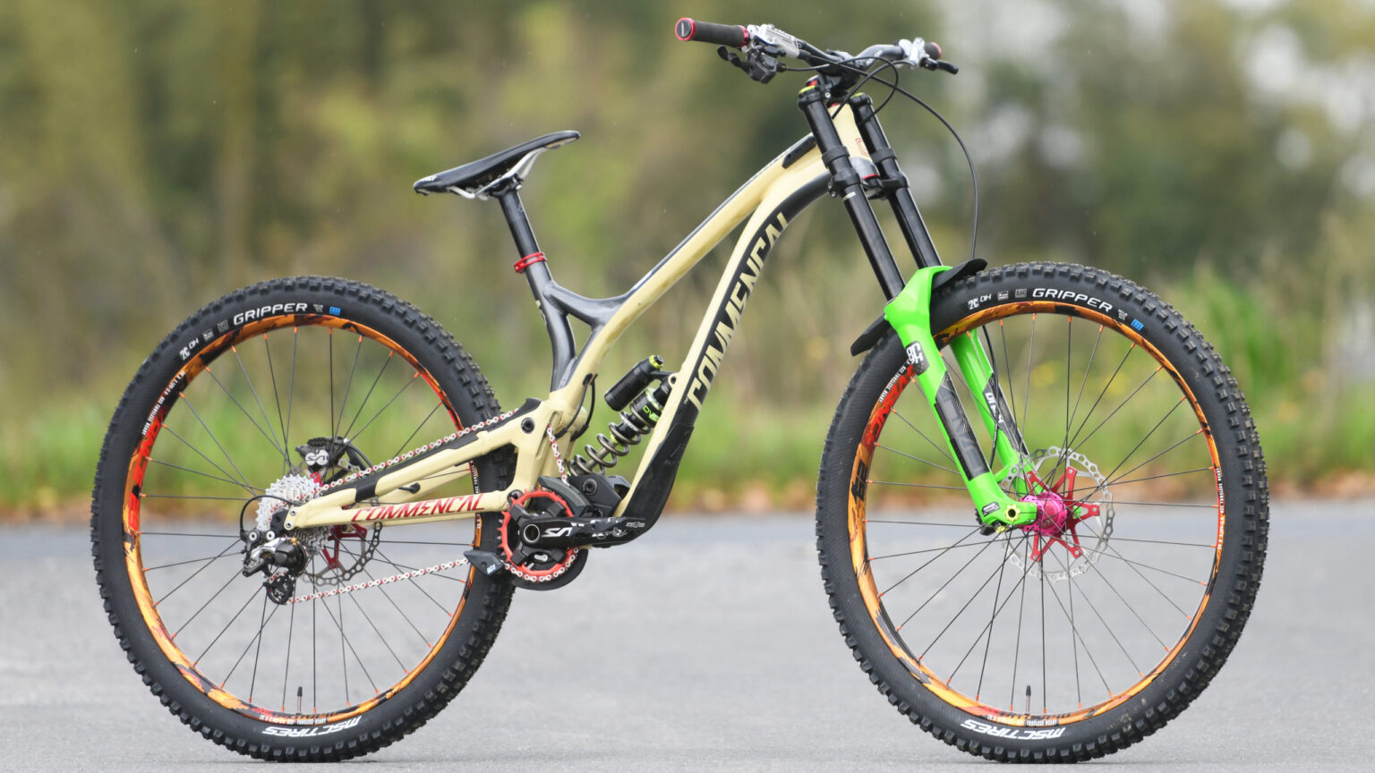 カスタム - 自転車日和｜マイペースでゆるーく楽しむ脱力系WEBマガジン