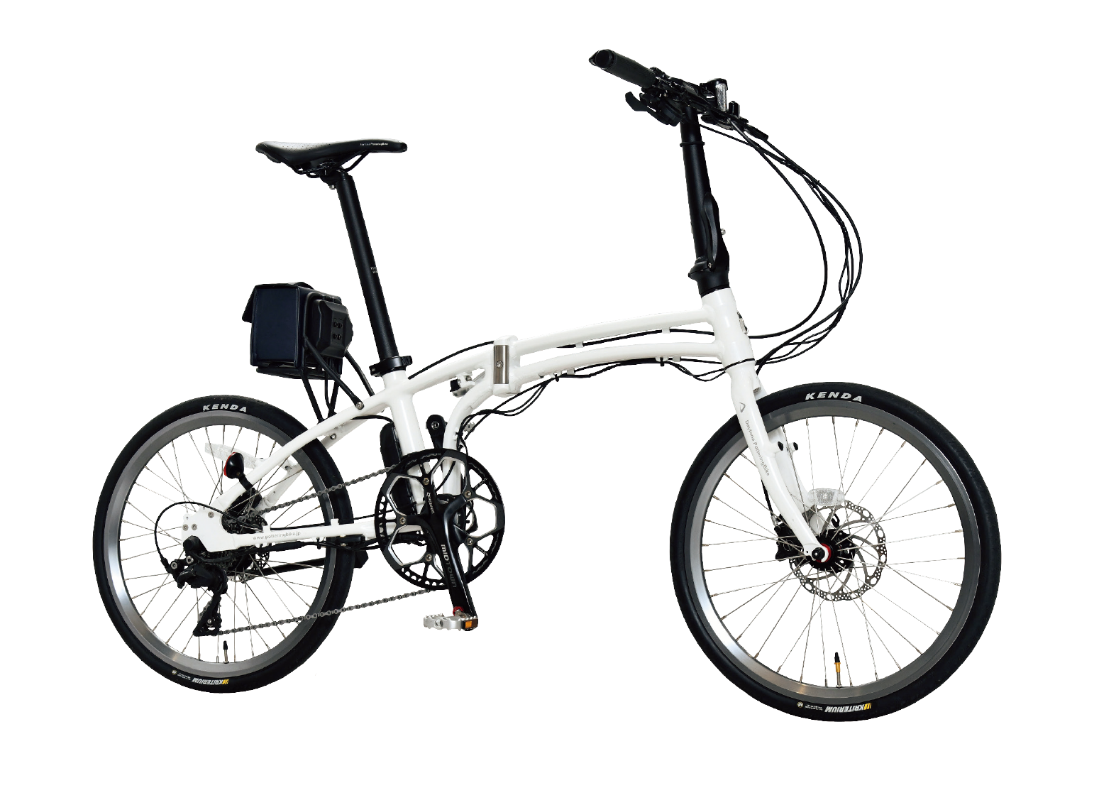 【デイトナ DE01X】ルックスを裏切るスポーツバイクの軽快さ